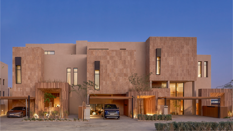 Services - Al Akaria